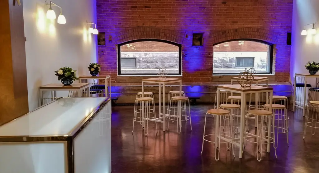 Table Tonic Blanc Bois Clair Litchi Blanc | DX