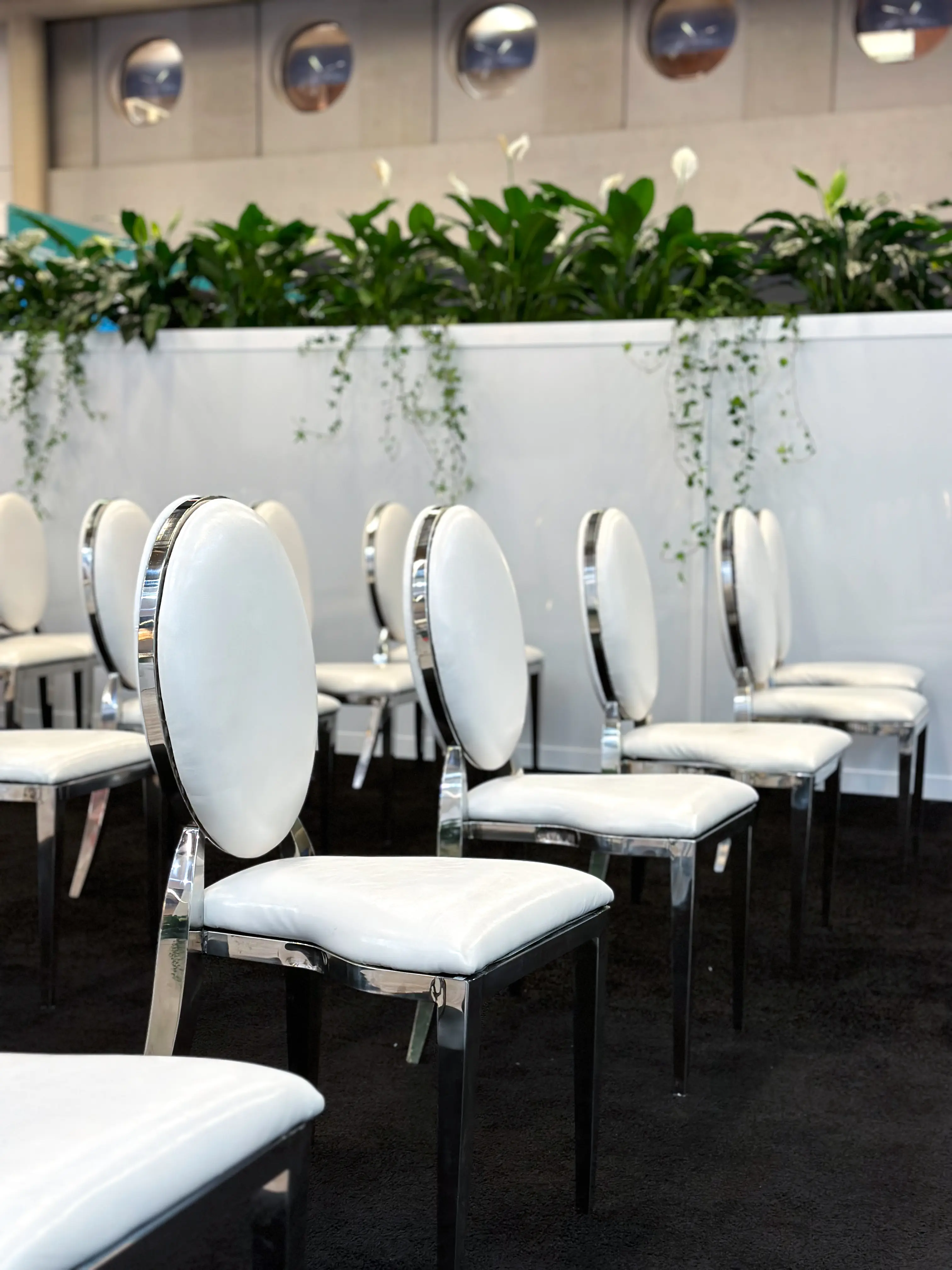 Eclipse chair with complete cushions - White leather | DX