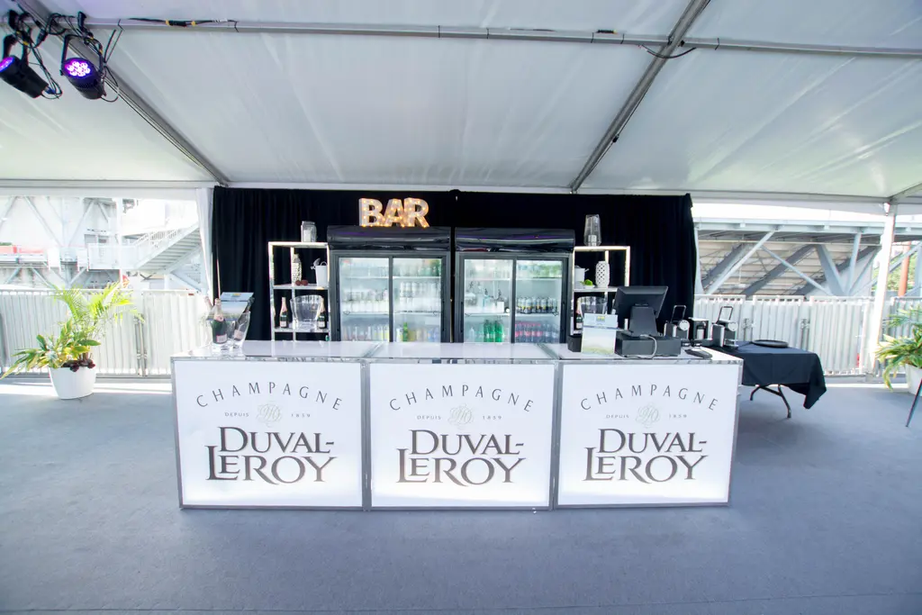 Bar Service Champagne | DX