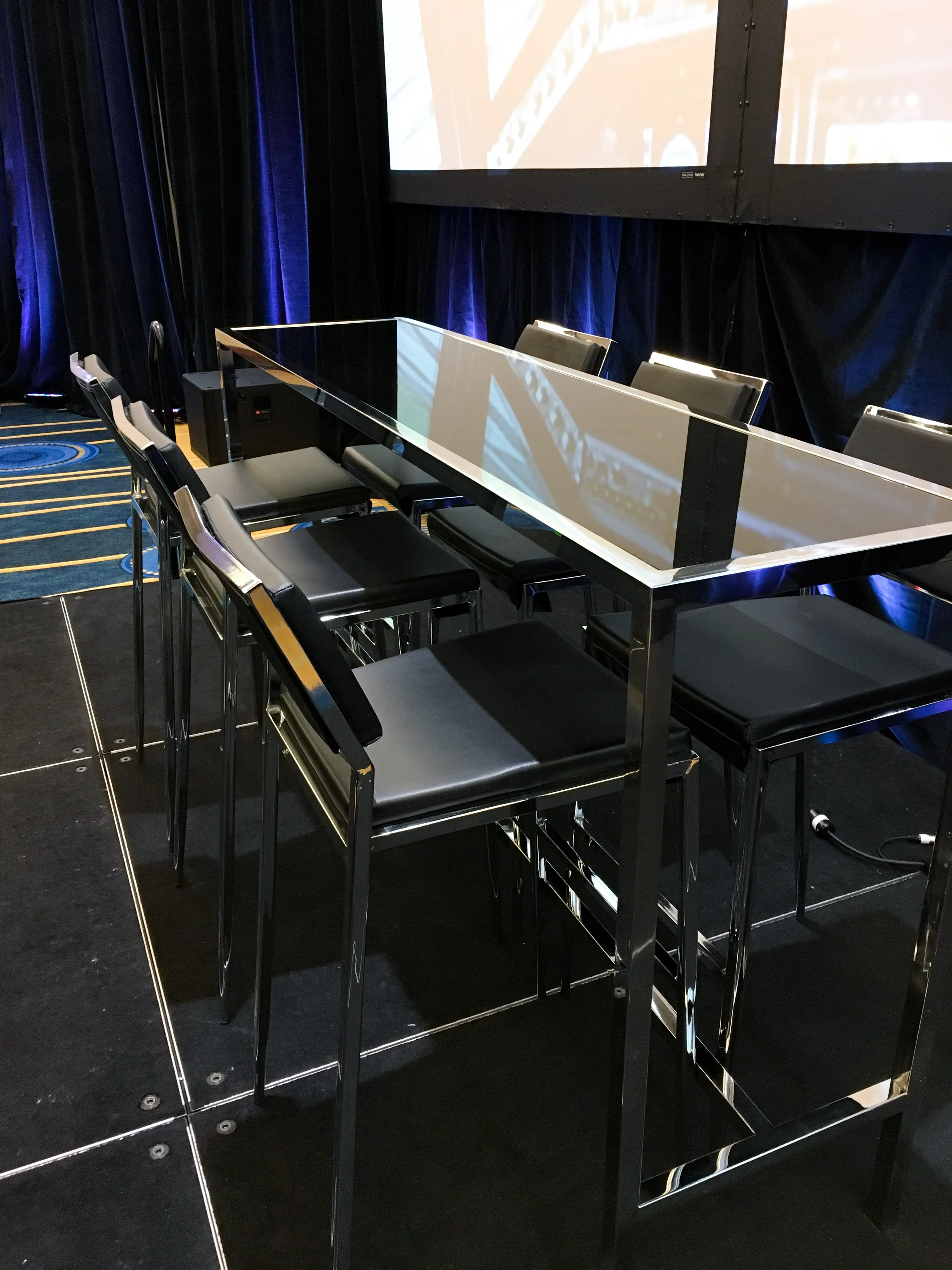 Tonic - Table console - Stainless & Noir | DX